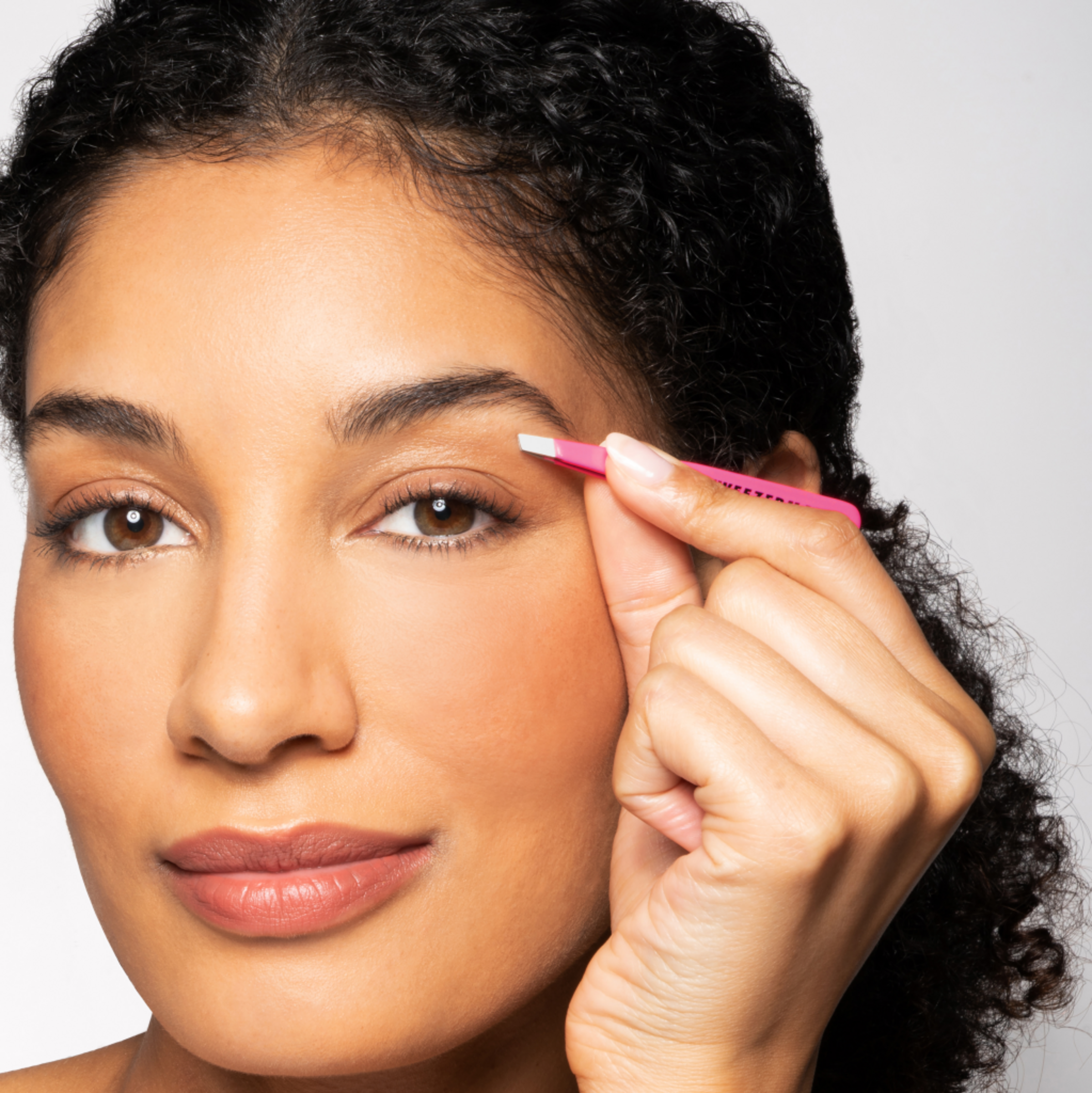 Tweezerman Mini Slant Tweezer - Schräge Mini Pinzette, Neon Pink online ...